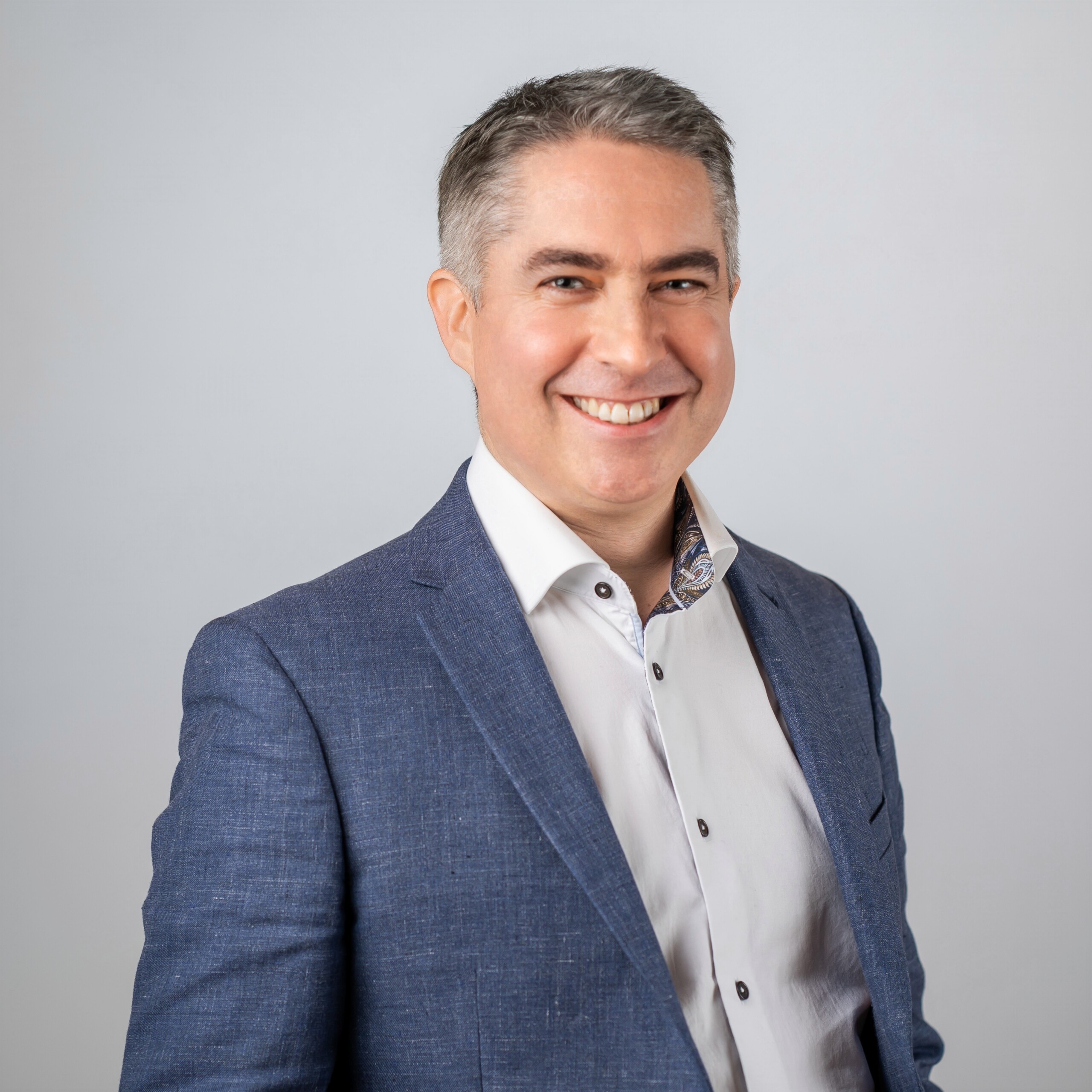Corporate headshot photographer - James Gifford-Mead